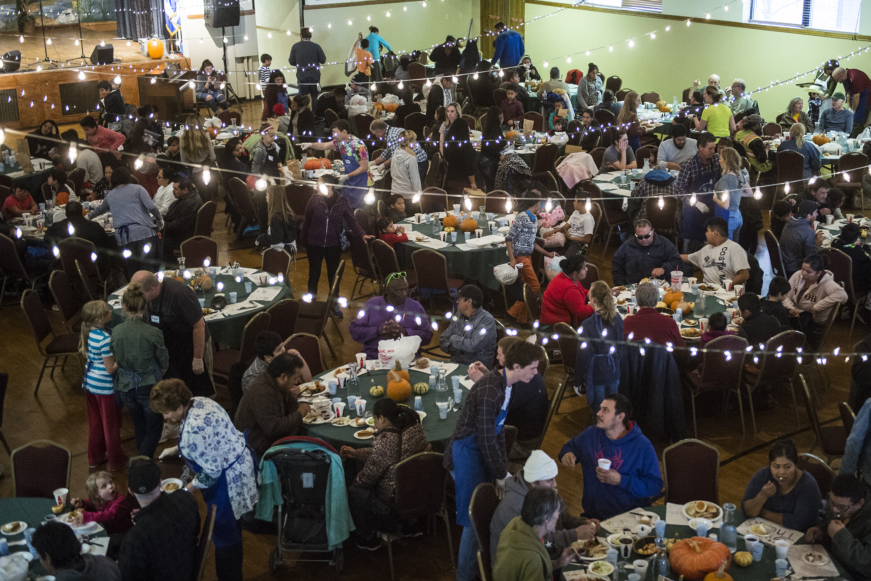 Holy Trinity Cathedral hosts annual Thanksgiving dinner – Shawn Miller